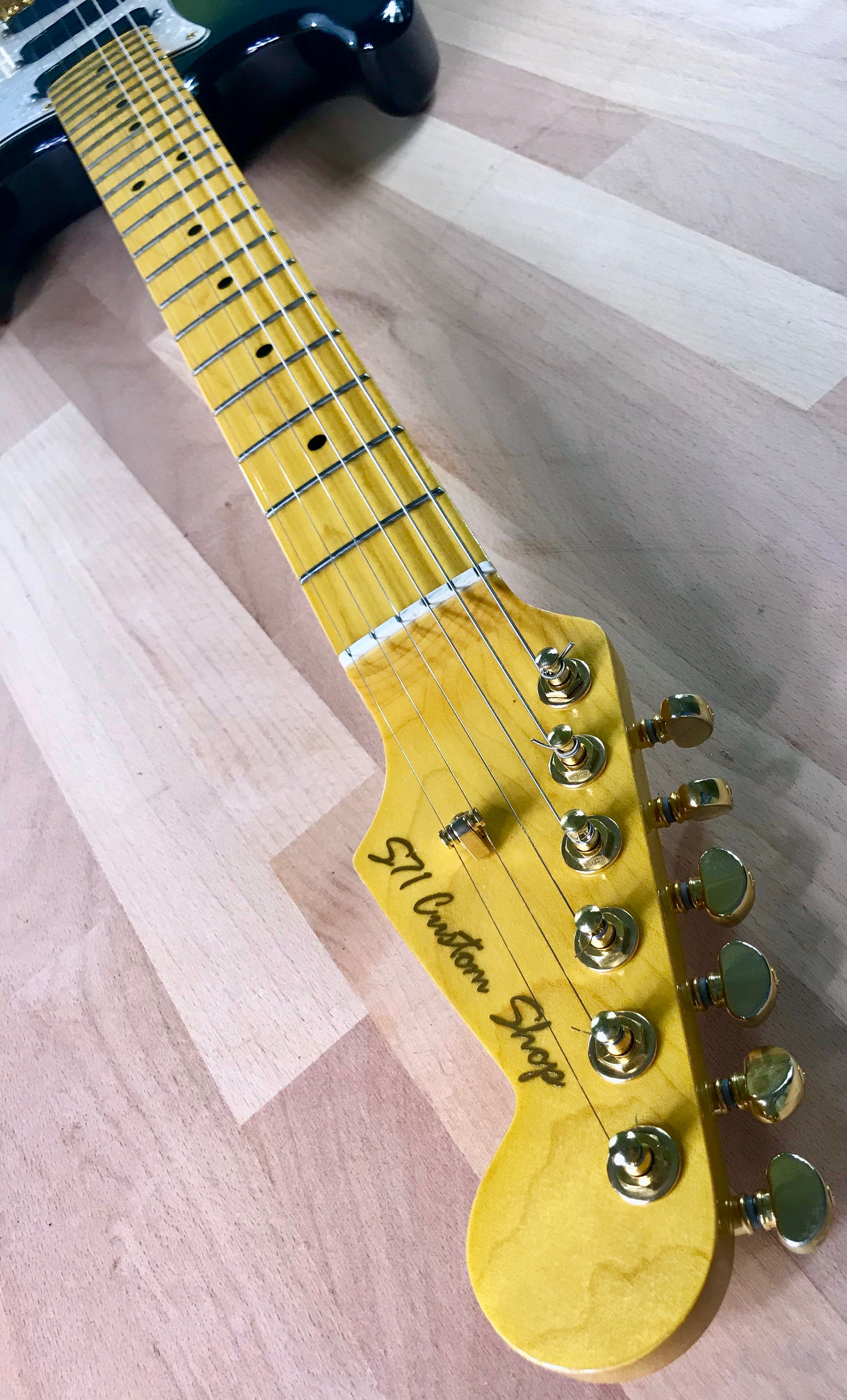 S71 Custom Shop Stratocaster Deluxe See Thru Green Sunburst, Superwide ...