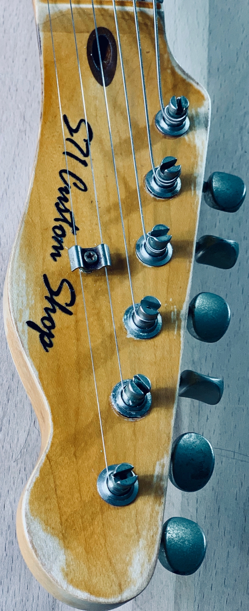 CUSTOM SHOP NITRO WHITE BLOND AGED ’63 . Handwound Pickups, 4-way ...