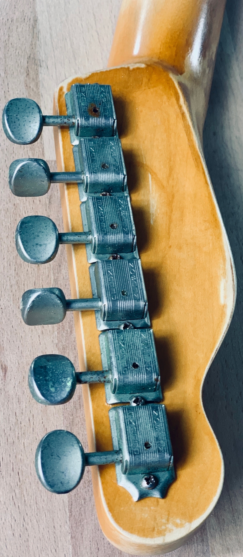 CUSTOM SHOP NITRO WHITE BLOND AGED ’63 . Handwound Pickups, 4-way ...