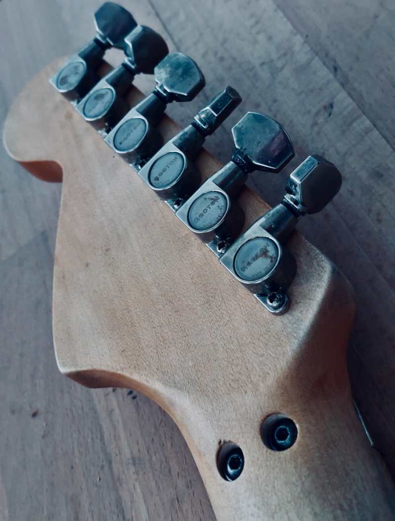 S71 Custom Build « Aged Bumblebee » Tribute, Luthier body, Musikraft ...